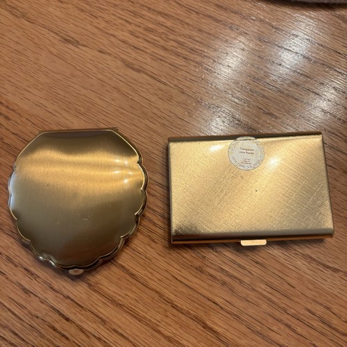 Vintage American Beauty Compact And Powder Compact | eBay