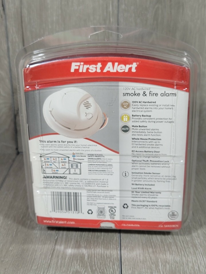 First Alert Hard-Wired Battery Back-up Smoke/Fire Alarm Detector ...