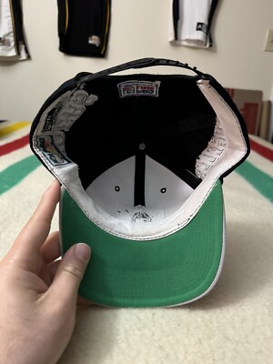 Vintage Sports Specialties LA Raiders Side Wave SnapBack Vintage Sports Specialties LA Raiders Side Wave SnapBack