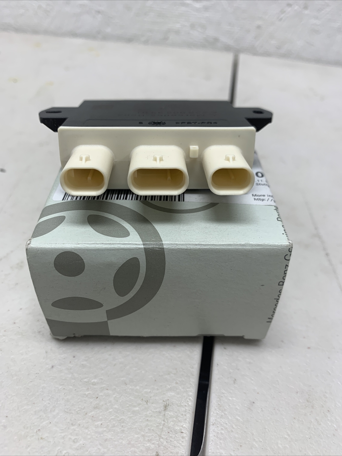 Mercedes-Benz CLA C117 Rear Bumper Switching Module A2389053301 OEM for ...