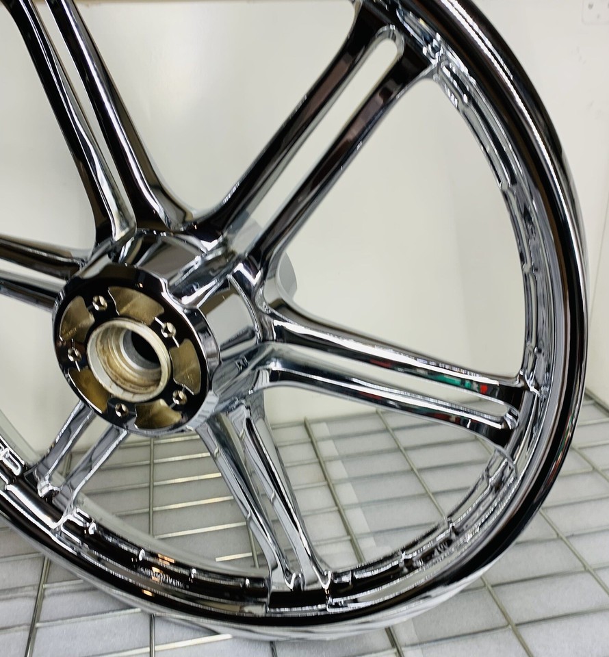 Harley 21x2.15 Dyna WIDE GLIDE Custom Chrome OEM MAG Wheel 2008 -18 ...