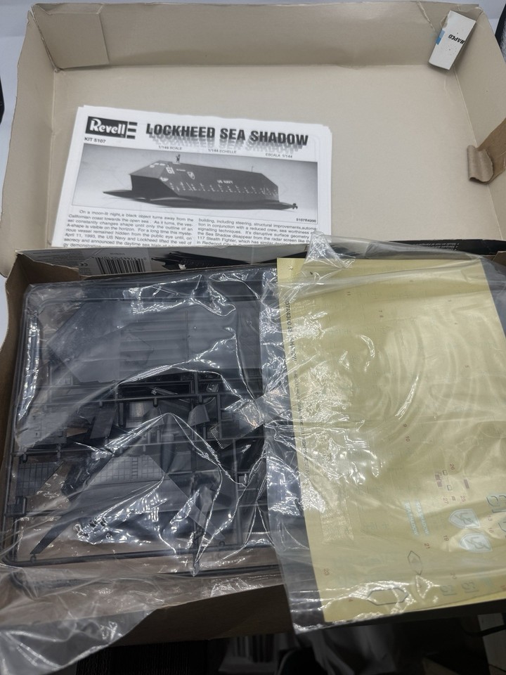 Level Revell Lockheed Sea Shadow | eBay
