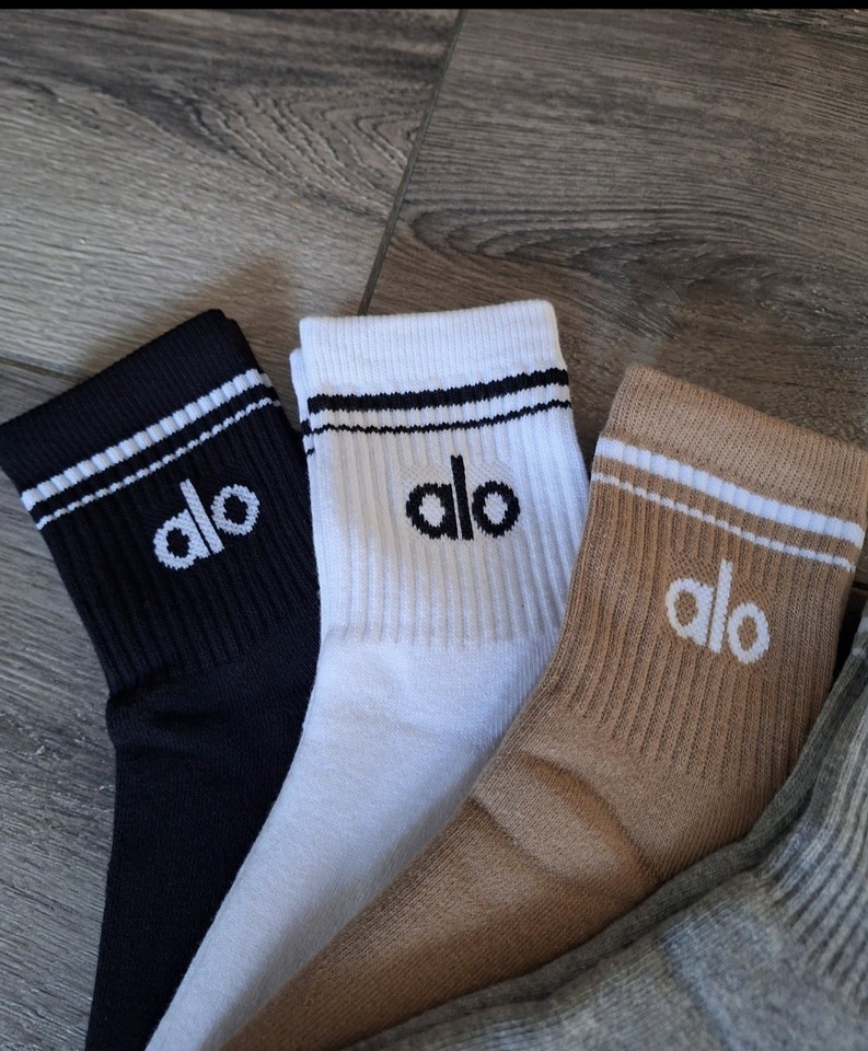 4 Pairs ALO Yoga UNISEX HALF-CREW THROWBACK SOCKS | eBay