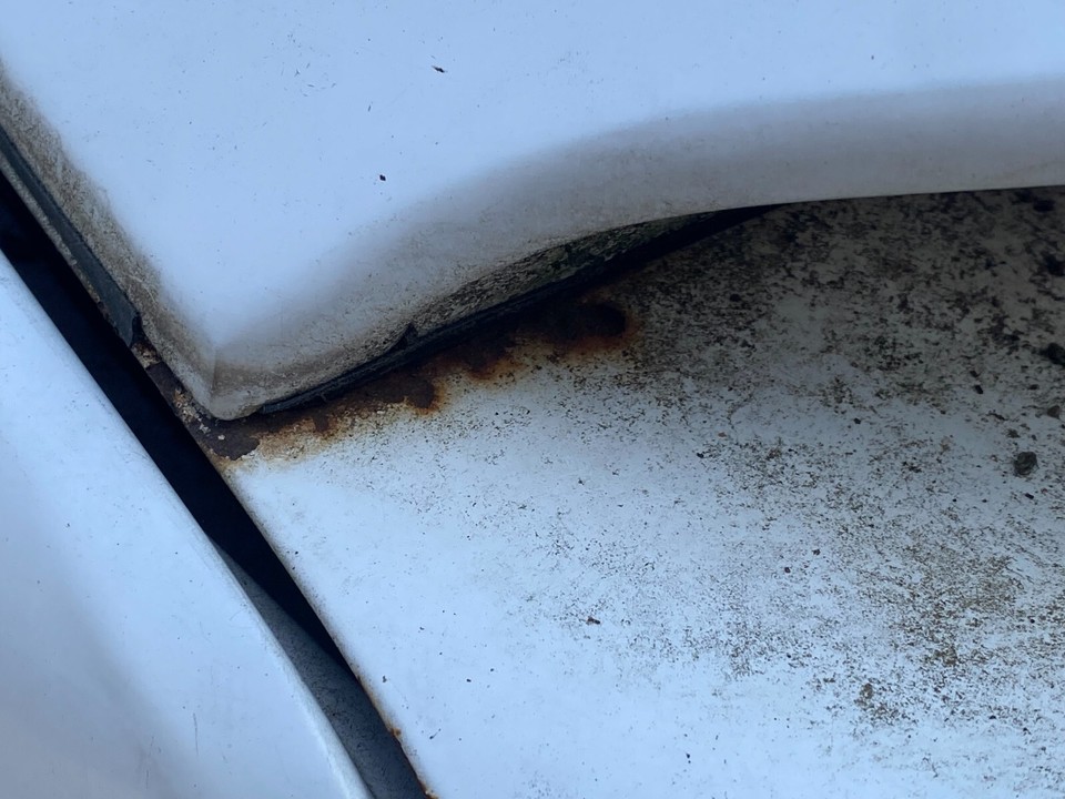 1982-1985 Toyota Supra Celica 5MGE MA61 exterior trim hatch glass frame ...