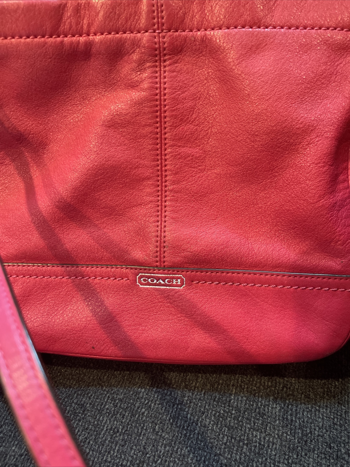 COACH Hot Pink Leather Crossbody Handbag - Gem