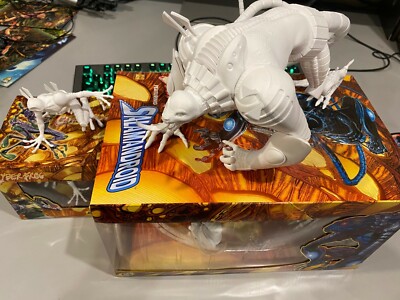 BLACK FRIDAY Sale! WHITE Edition SALAMANDROID and CYBERFROG PVC set! | eBay