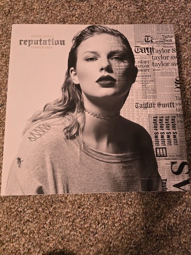 Taylor Swift Reputation Stadium Concert Tour VIP Box Complete Great ...