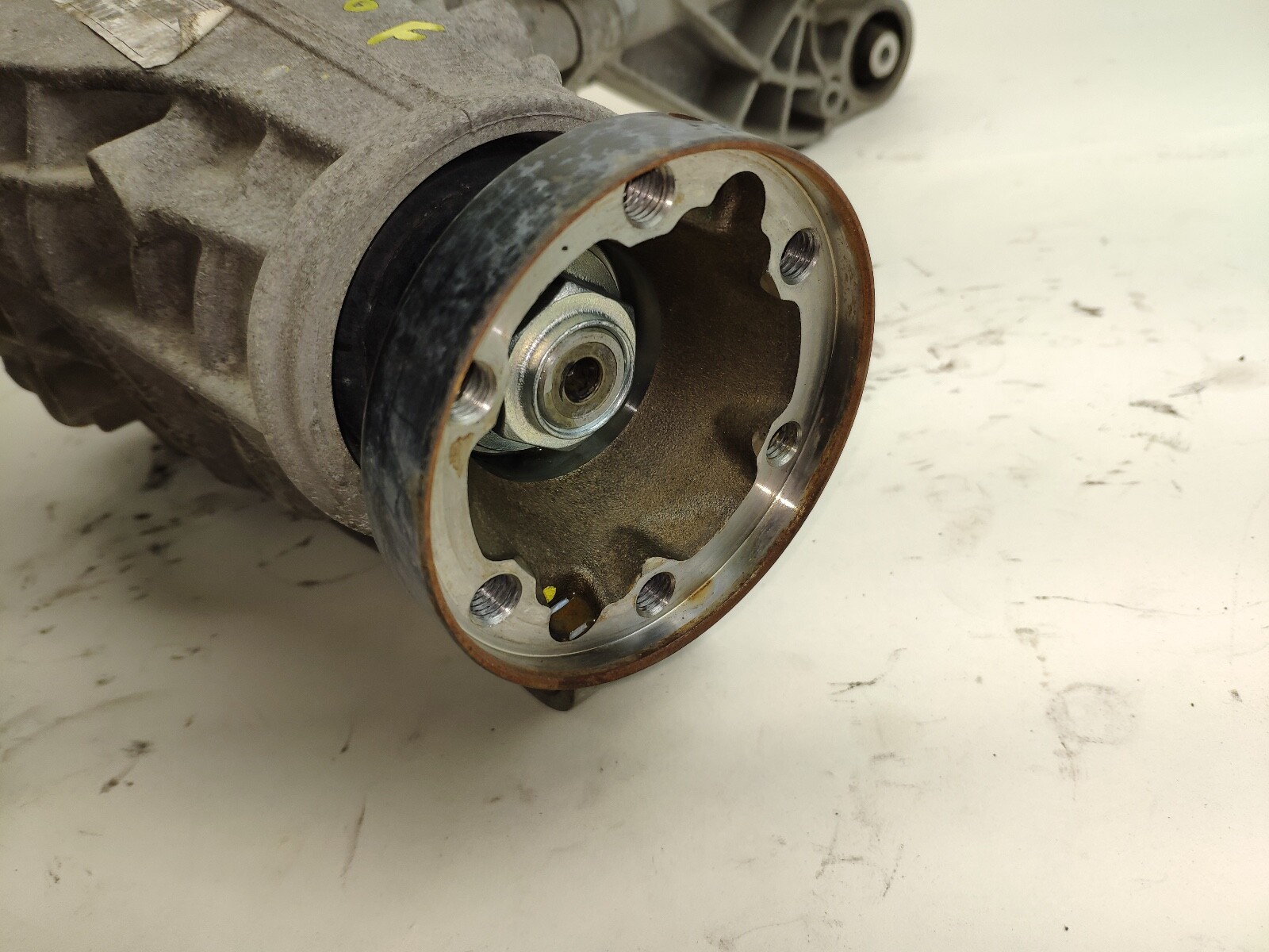 Mercedes W251 W164 R350 ML350 Front Differential Axle Housing ...