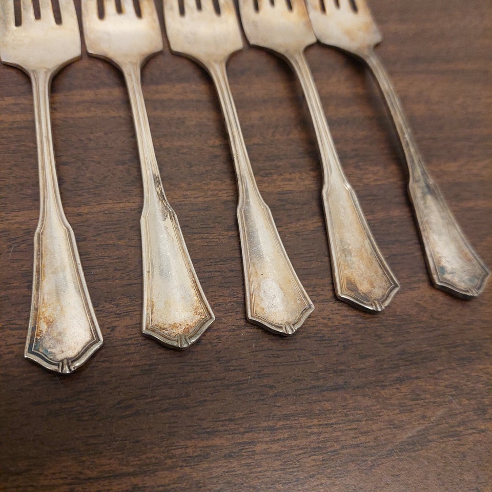 5 ONEIDA COMMUNITY RELIANCE SILVER PLATE ANTIQUE EXETER PATTERN FORK | eBay