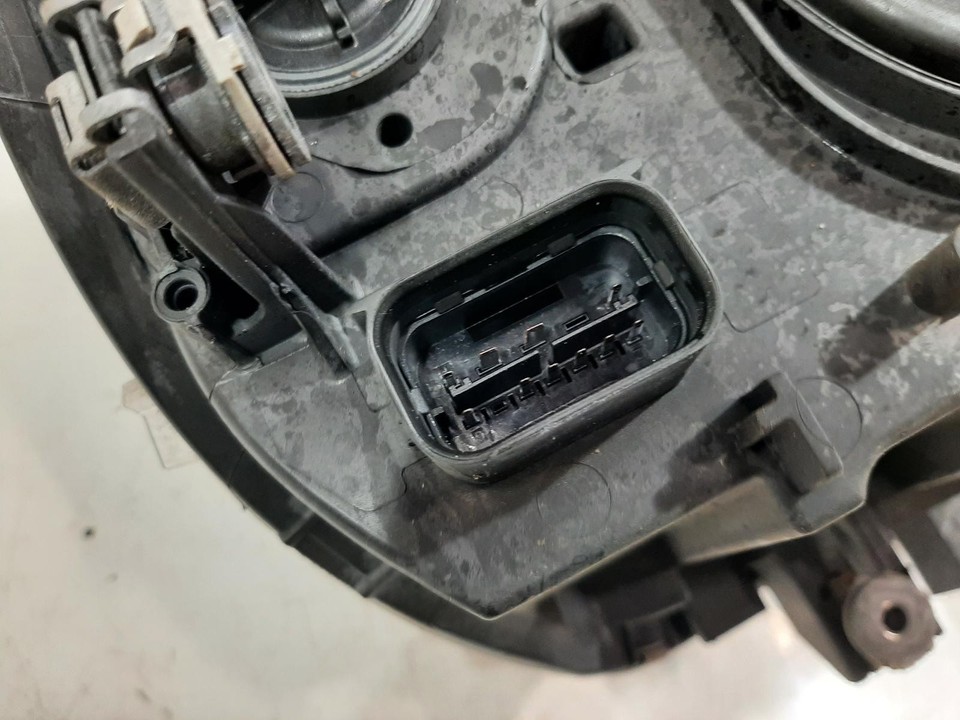 BMW 218I SE GRAN TOURER F46 2015-2023 Front Left Halogen Headlight ...