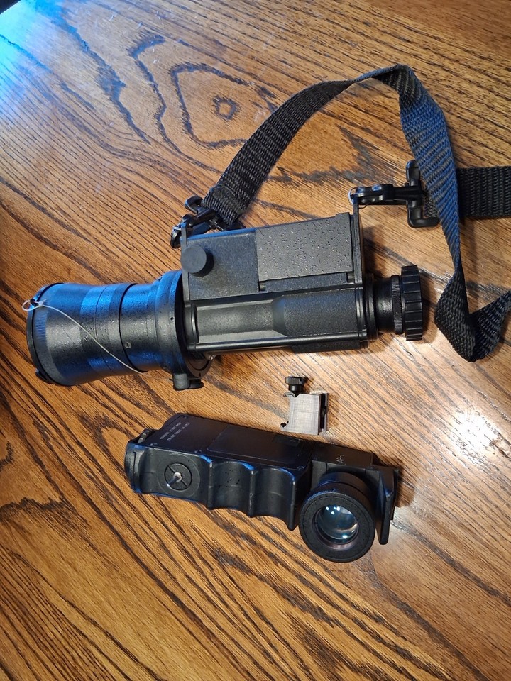 Russian CYCLOP-1 Night Vision Scope w/ AP-1Y Illuminator, rifle mount ...