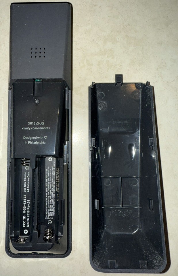 OEM XFINITY XR15 v2-UQ Gray Voice Activated Light Up TV Remote Control ...