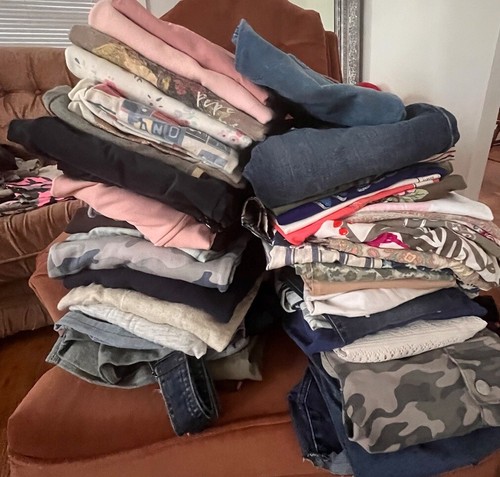 Lot of 20 Womens Girls Clothing Trendy Bundle Bulk Wholesale, Sizes 12 ...