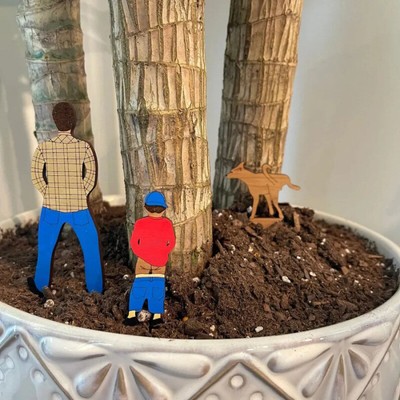 Plant Stakes Weather-proof Man Flowerpot Stake Set For Indoor Outdoor ...