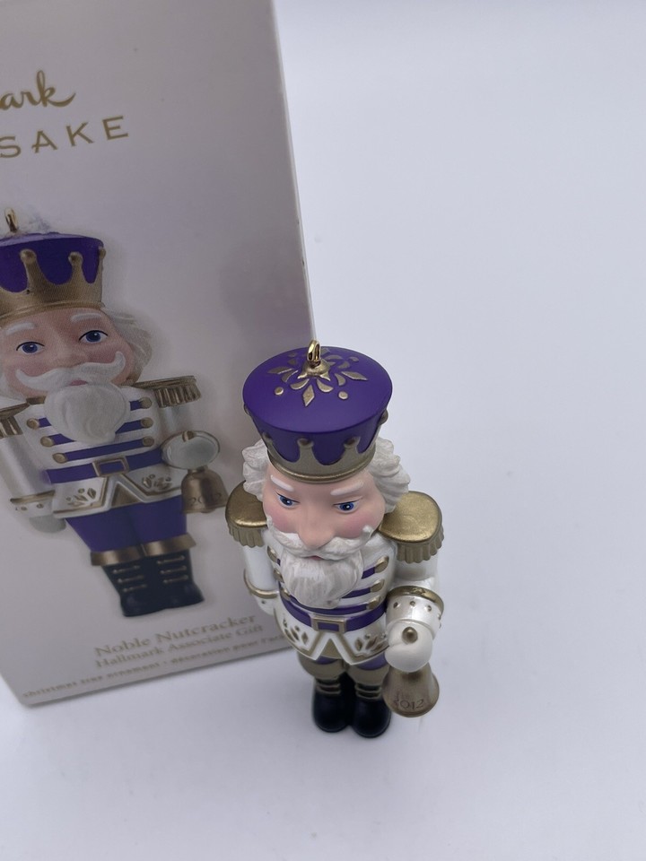 2012 HALLMARK Keepsake NOBLE NUTCRACKER Hallmark Associate Gift ...