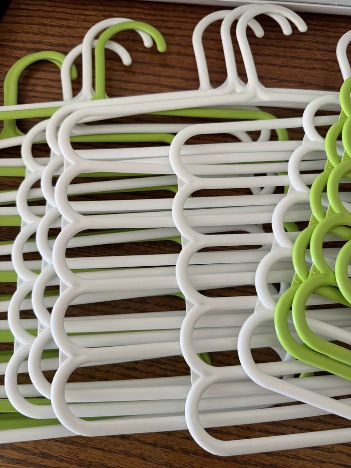Space Saving Hangers -Lot of 14 Multi-Layer Clothes Hangers | eBay