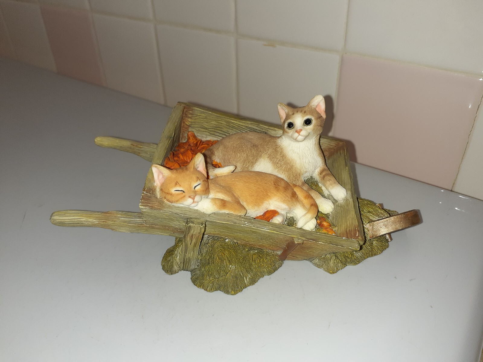 2003 Sherratt & Simpson Orange & Brown Tabby Kittens in Wheelbarrow ...
