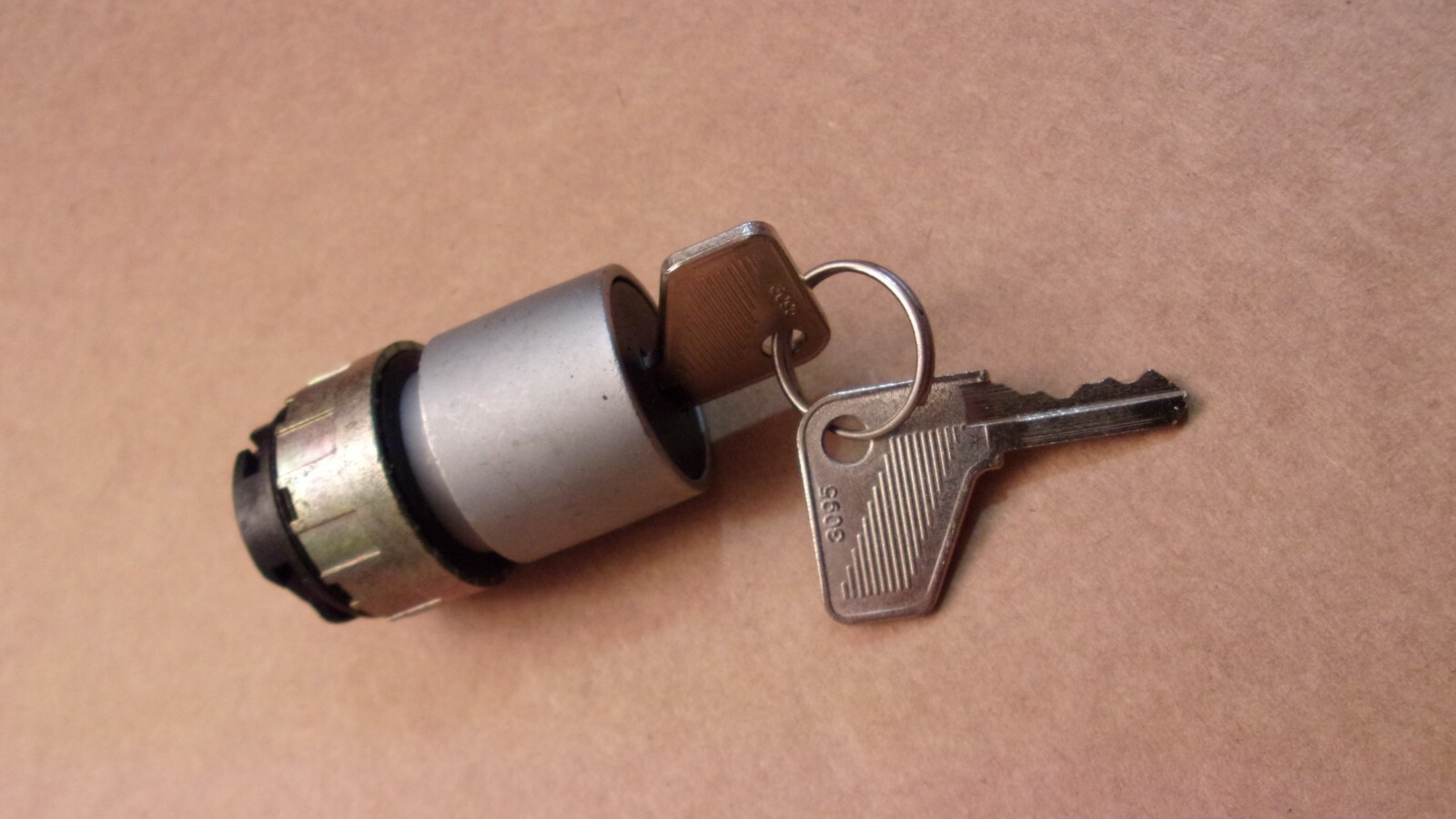 3 Way Keyed Selector Switch | eBay