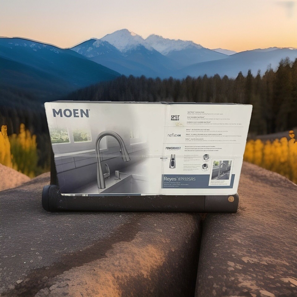 MOEN Reyes Pull-Down Sprayer Kitchen Faucet Spot Resist Stainless ...