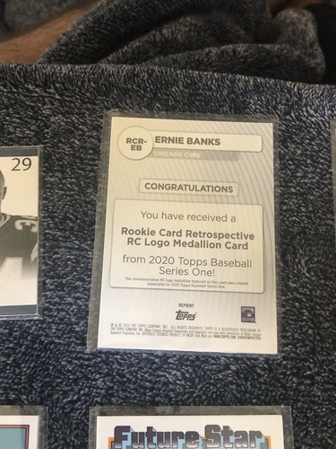 2020 Topps - Rookie Card Retrospective Logo Medallions Ernie Banks #RCR ...