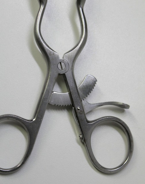 Codman 50-1167 Symmetry Retractor Cone Laminectomy Sharp 3x4 Prong 6 3/ ...