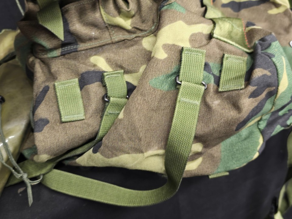 USGI Woodland Molle Main Pack NSN #8465-01-465-2289 / Army Backpack ...