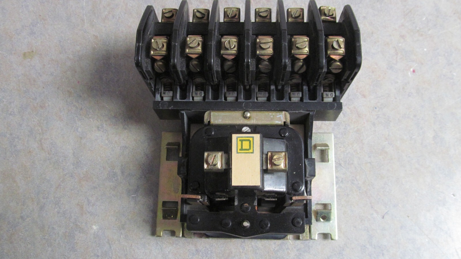 Square D 6 Pole Lighting Contactor | Shelly Lighting