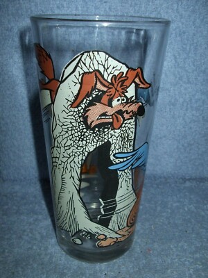 Vintage Pepsi Collector series Glass 1976 WILE E COYOTE THE ROAD RUNNER ...