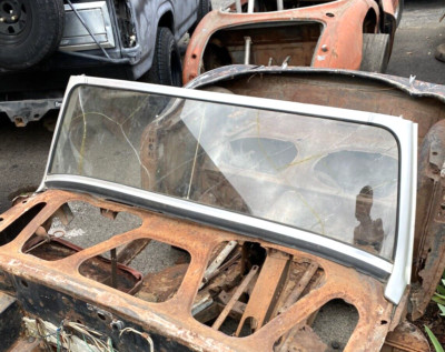 ORIGINAL MG MIDGET WINDSHIELD,FRAME,WINDSCREEN,BRACE | eBay