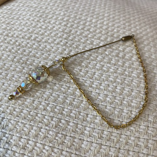 Gold Tone Coloured Bead Pin Brooch With Long Chain Detail Pin Intact ...