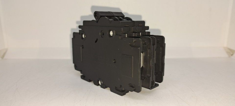HF UEB1-70302BBDx 2 Pole 30 Amp 120/240V Feed Through Breaker Replaces ...