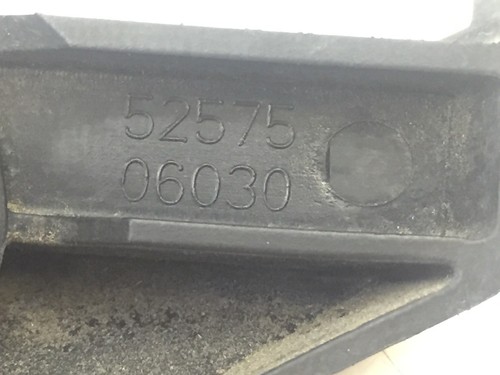 07 08 09 10 11 TOYOTA CAMRY PASSENGER S BUMPER BRACKET RETAINER OEM ...