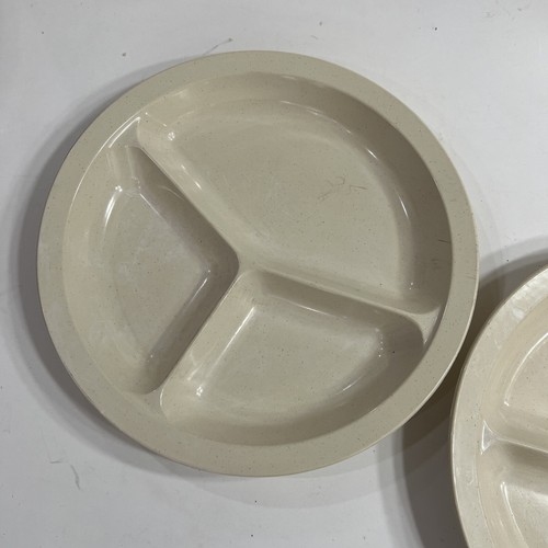 SET OF 2 Anchor Hocking Microware Divided Plates for Microwave PM486/TI ...