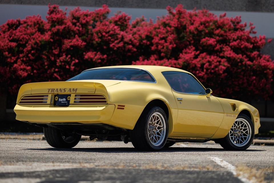 1977 Pontiac Firebird Trans Am LS Restomod | eBay