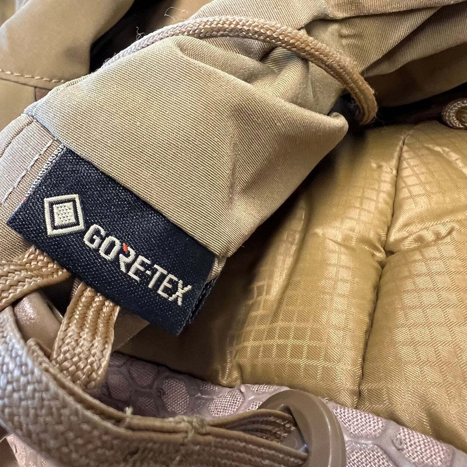 US Military Outdoor Research Gore-Tex Extreme Cold Weather Mittens ...