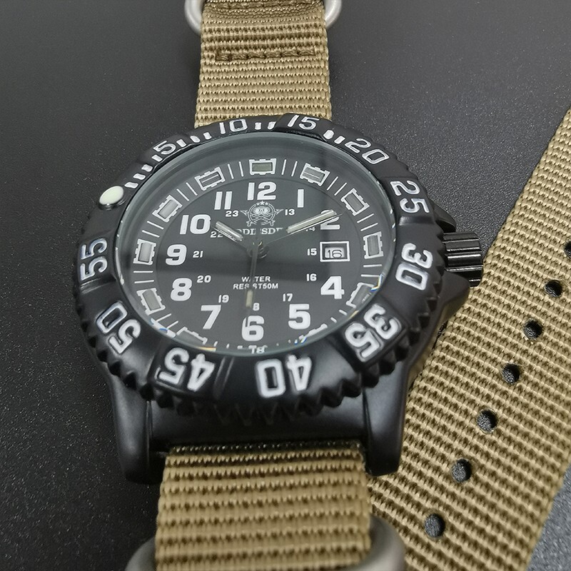 44MM ADDIESDIVE Military Quartz Dive Watch Men Nylon 50M Waterproof ...