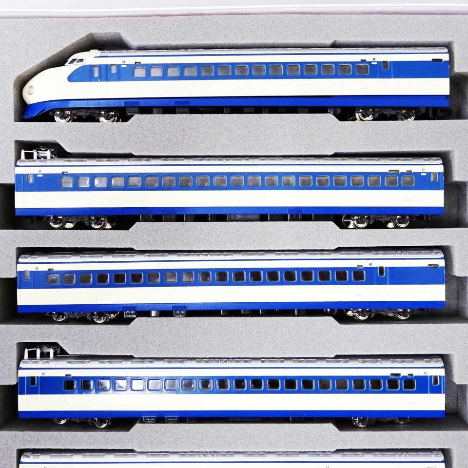 KATO N Gauge 10-453 0 Kei 2000 Series Shinkansen Basic 8-Car Set Train ...