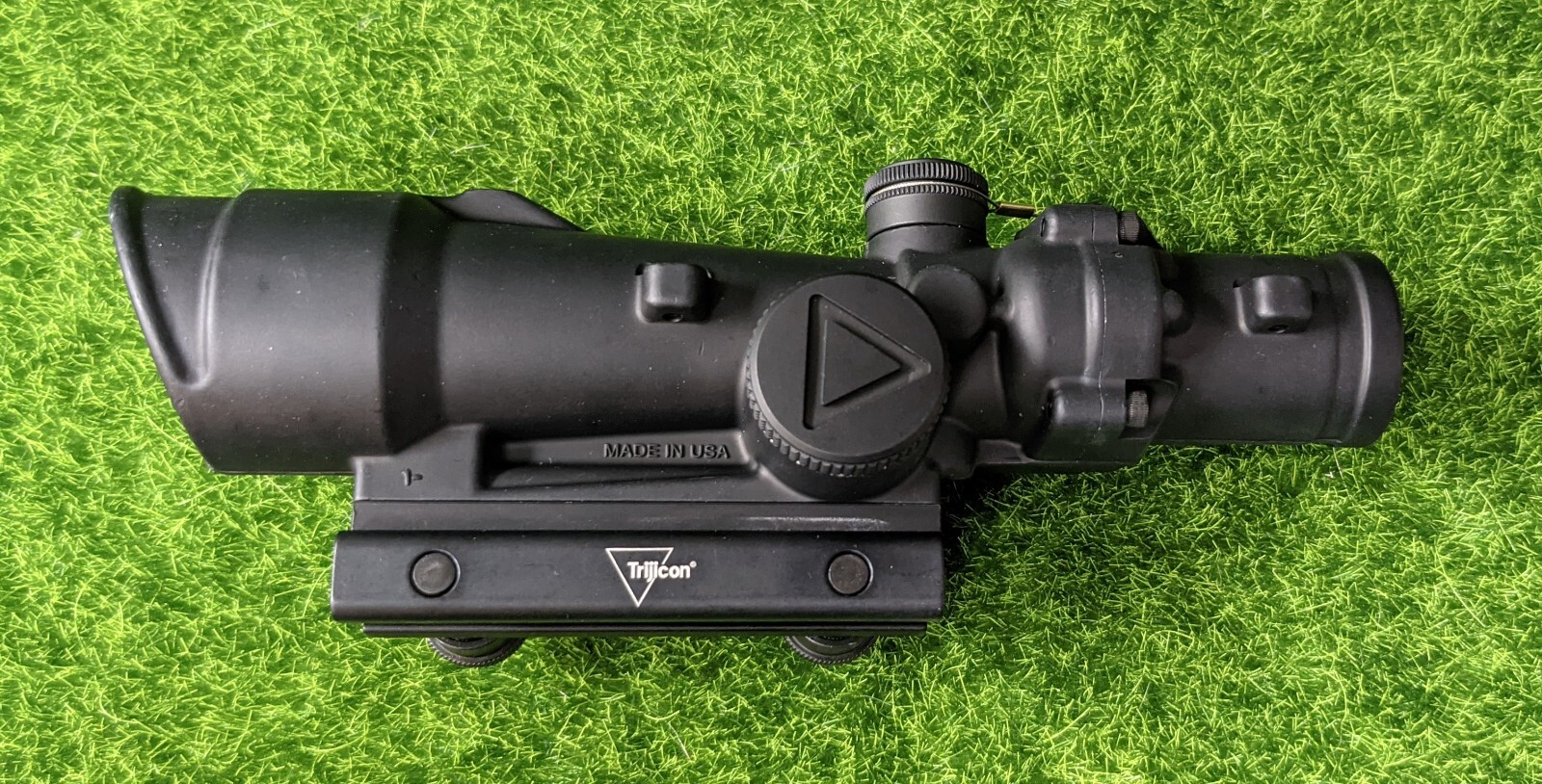 Trijicon ACOG TA110-C-100498 3.5x35 LED Riflescope - Green Chevron ...