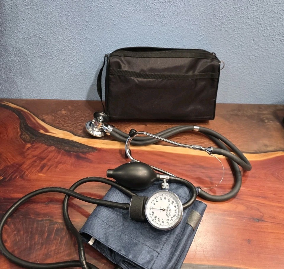 Moore Medical Manual Blood Pressure Cuff & Stethoscope- Adult Cuff 26.4 ...