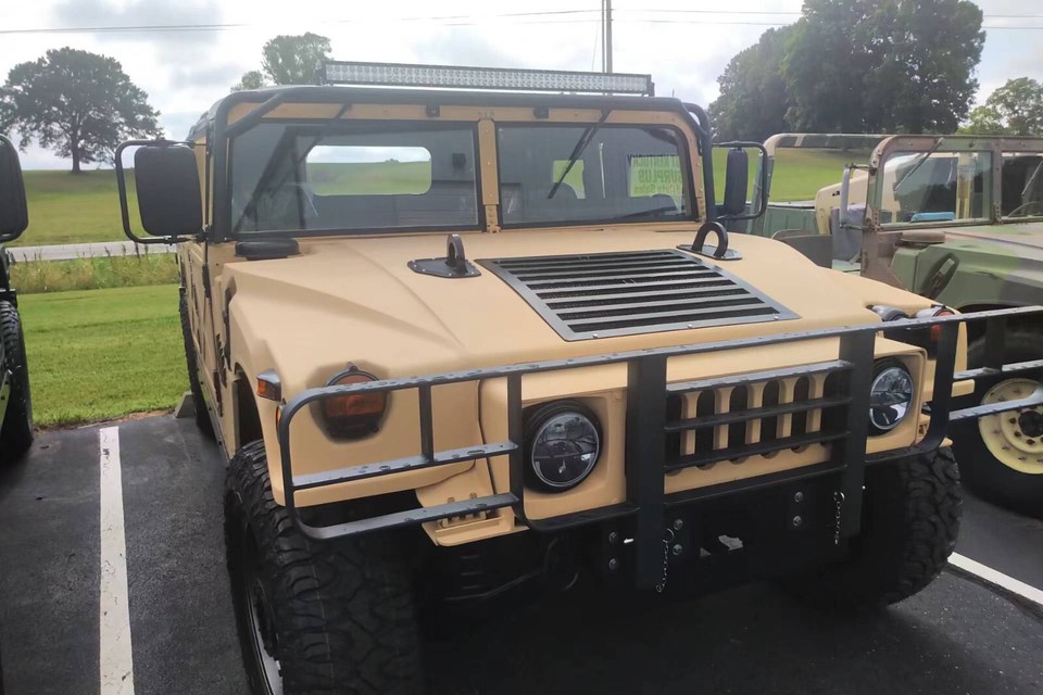 Humvee Light Bar Mount, Heavy Duty, Black Powder Coated Hummer H1 Fits ...