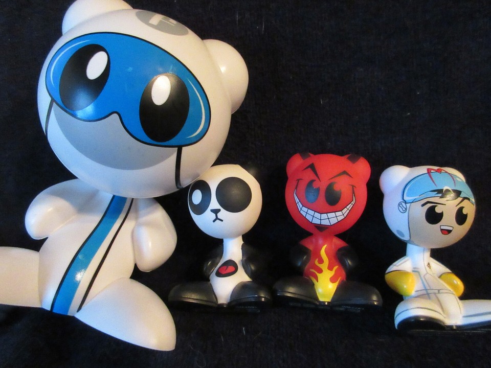 3 UB funkeys All Different and GAME DOCK FIGURE | eBay