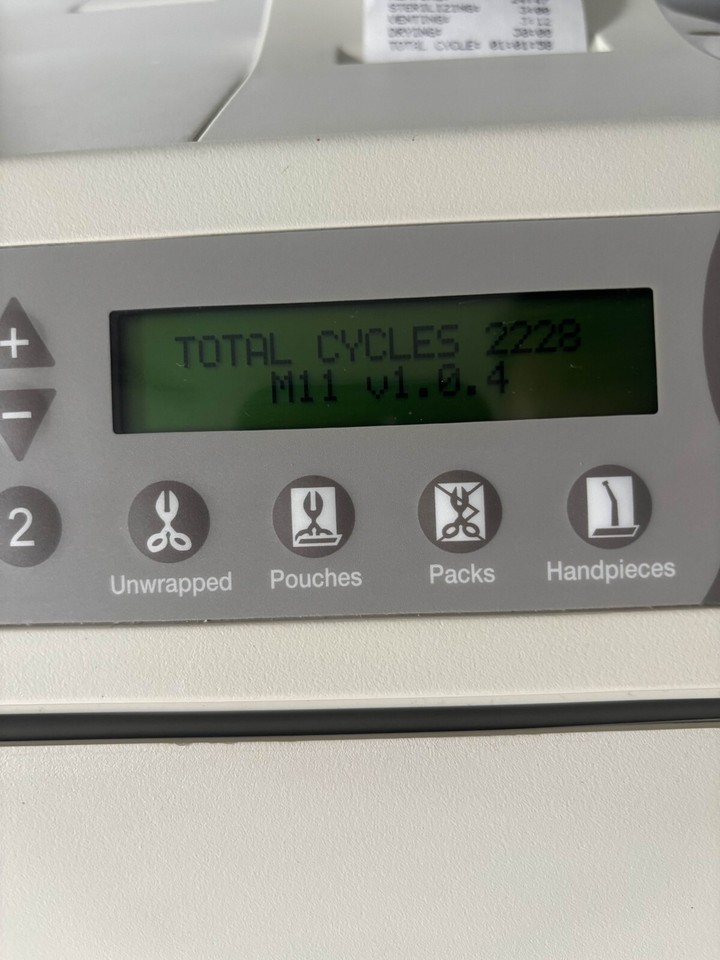 Midmark M11-022 Autoclave Steam Sterilizer w/ Printer, 4 Trays & New ...