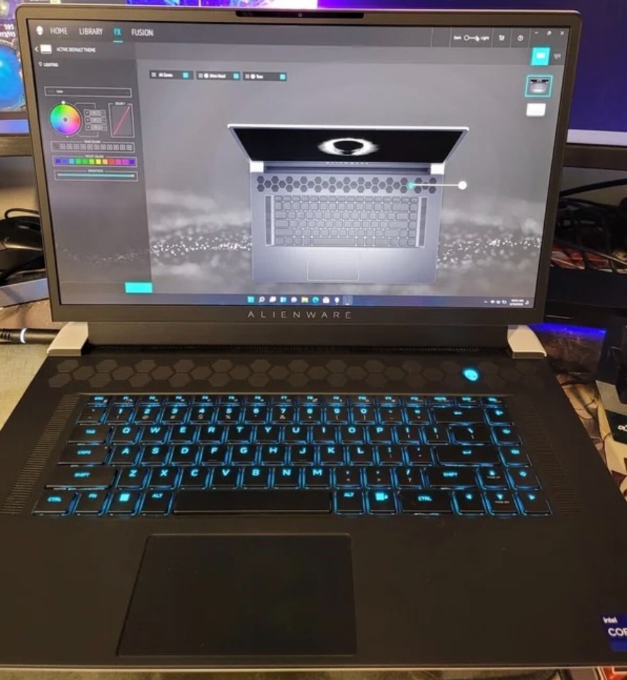 2021 Alienware x17 R1 i7-11800H 16GB RAM 512GB SSD 17.3" FHD 165Hz RTX ...