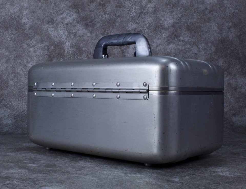 Before Zero Halliburton 50s Vintage Beauty Case Box Container Aluminum ...