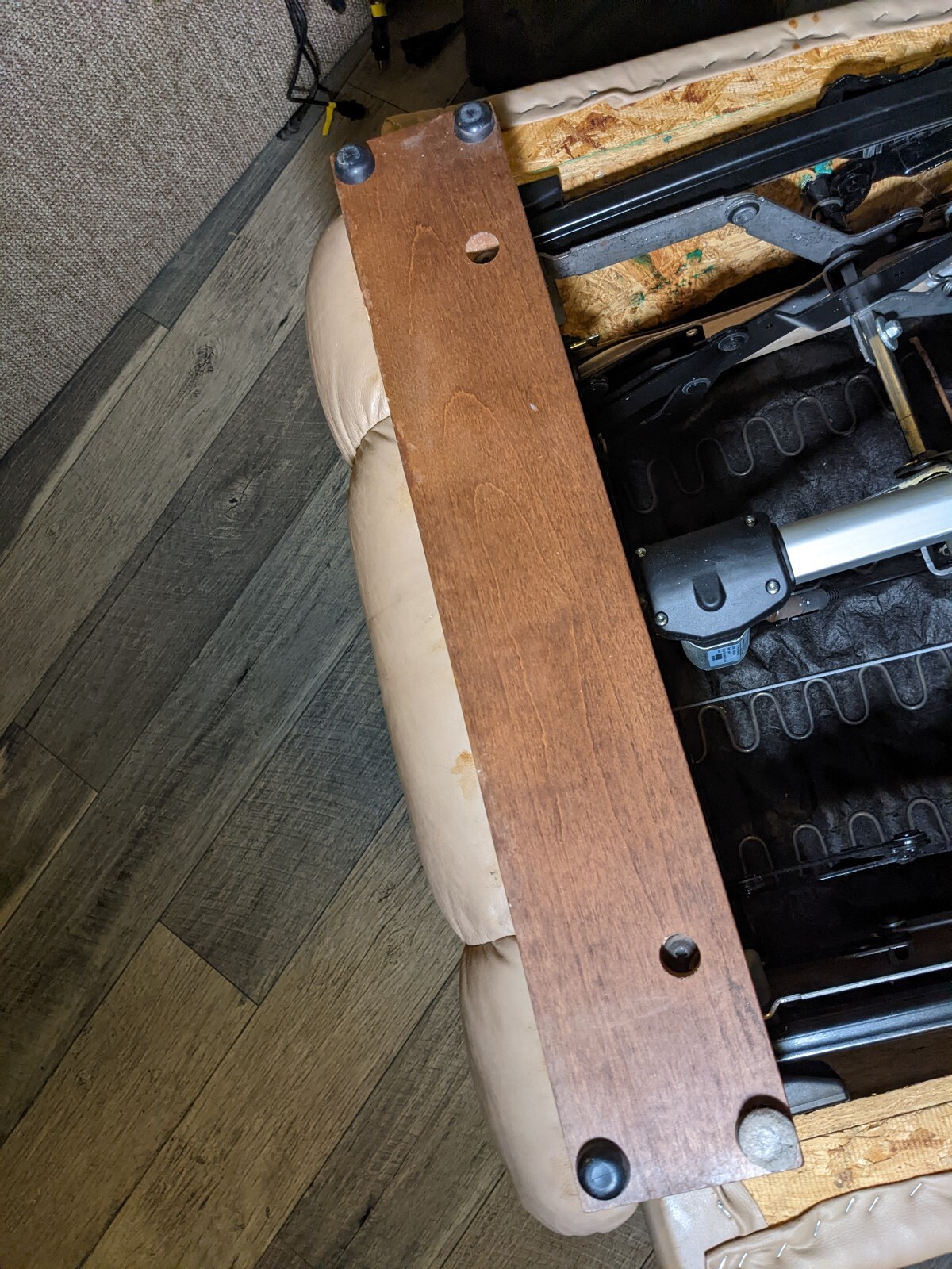 La Z Boy Lazyboy recliner base wood hardware Bottom Lazy Feet Pad Frame ...