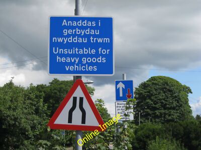 Photo 12x8 Arwyddion ar Bont yr Inn - Signage on Pont yr Inn Chwilog ...