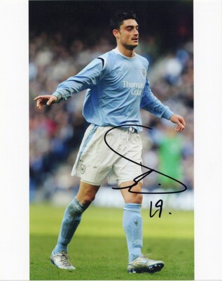 Albert Riera, Manchester City & Spain, signed 10x8 inch photo. COA ...