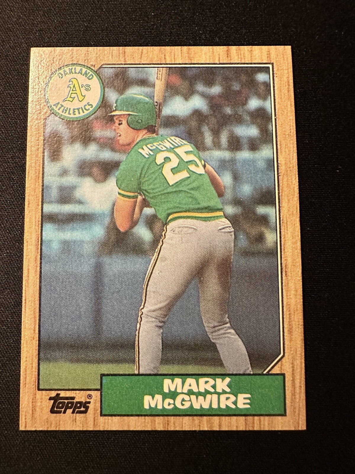 1987 TOPPS MARK MCGWIRE ERROR ROOKIE CARD #366 BLUE CIRCLE YELLOW DOTS ...