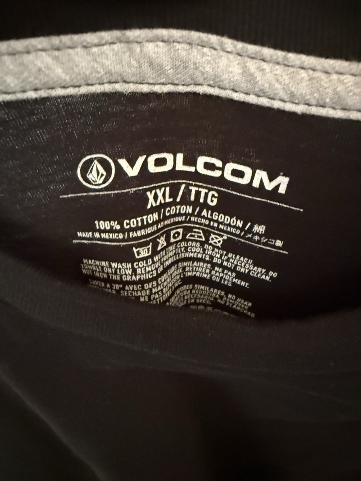 New Volcom Men’s Short Sleeve T Shirt 2XL Black | eBay