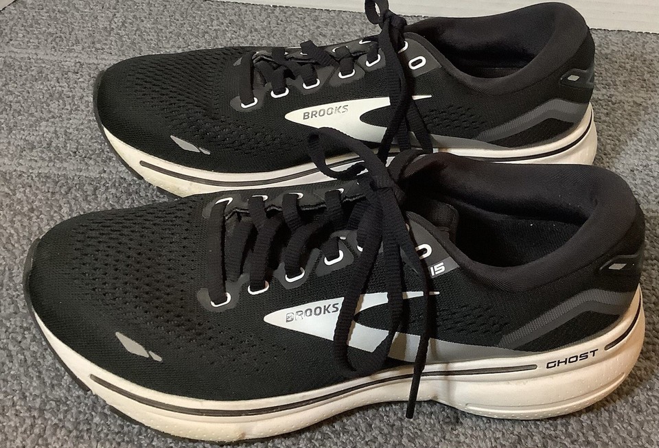 Brooks Sneakers- Ghost 15 , Black & White, Size 7 | eBay